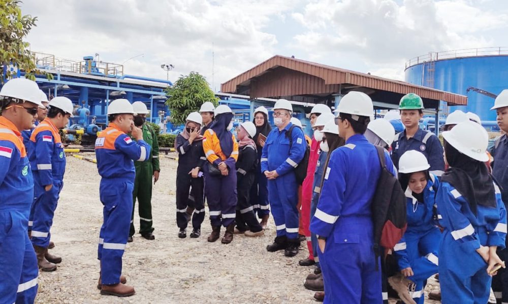 Dalami Mata Kuliah Teknik Perminyakan, HMTP UIR Field Trip Ke Bumi Siak ...