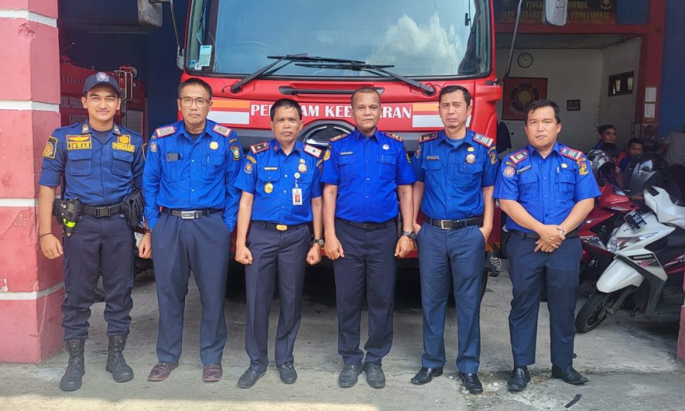 Kunjungi Posko Damkar di Kecamatan, Hendri Dunan : Bekerja Profesional ...
