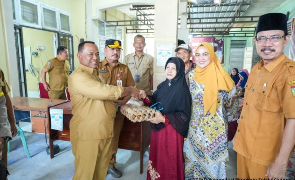 Penjabat Sekda Gelar Operasi Pasar di Kampar Utara – Bekawan.com